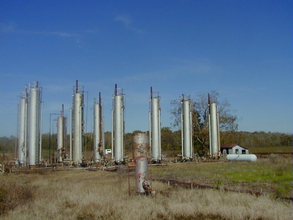 Lake St. John Field Heater Treaters - Oil and Gas Investment - Shale ...